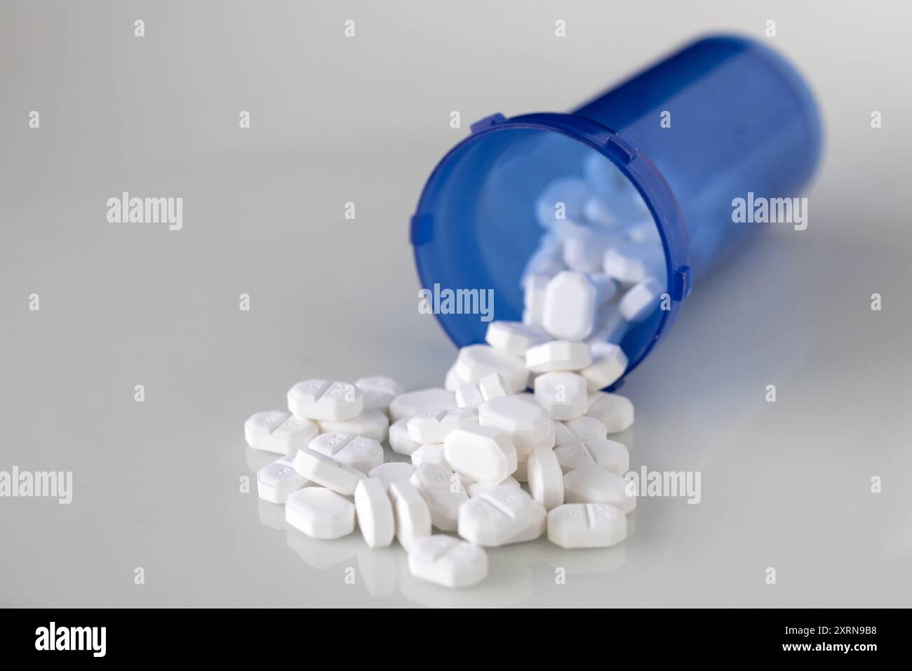 5mg amlodipine tablets hi-res stock photography and images - Alamy