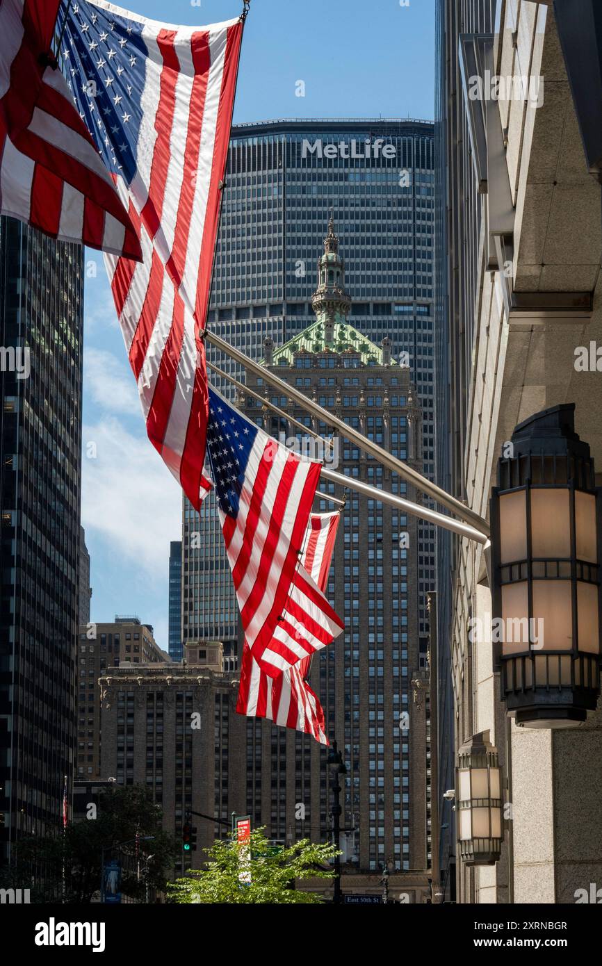 American Flags on 320 Park Avenue with The Helmsley Building in the ...
