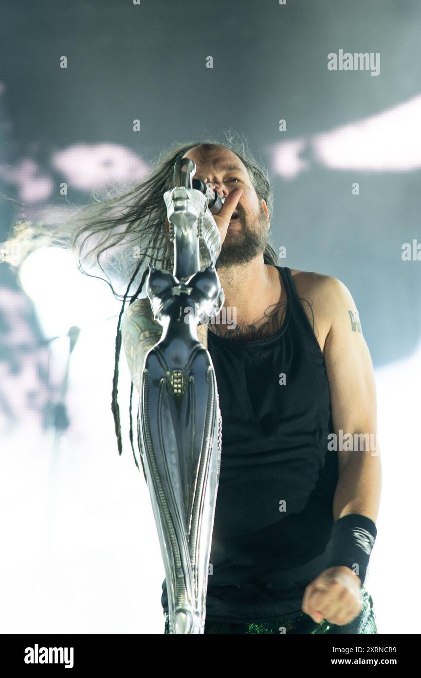 Korn mic stand hi-res stock photography and images - Alamy