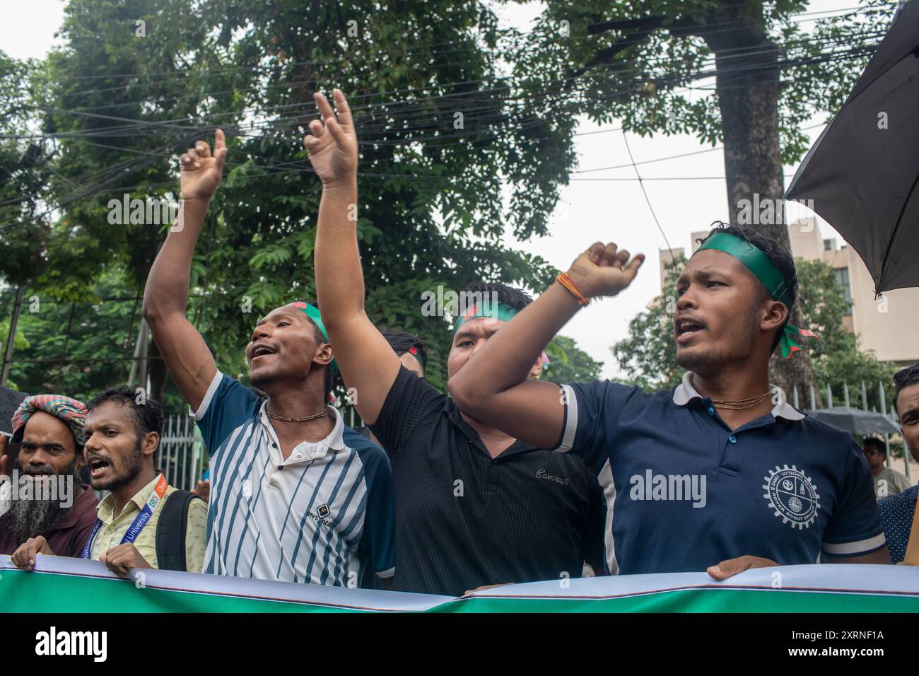 Dhaka, Bangladesh. 11th Aug, 2024. Bangladeshi Hindu protesters chant ...