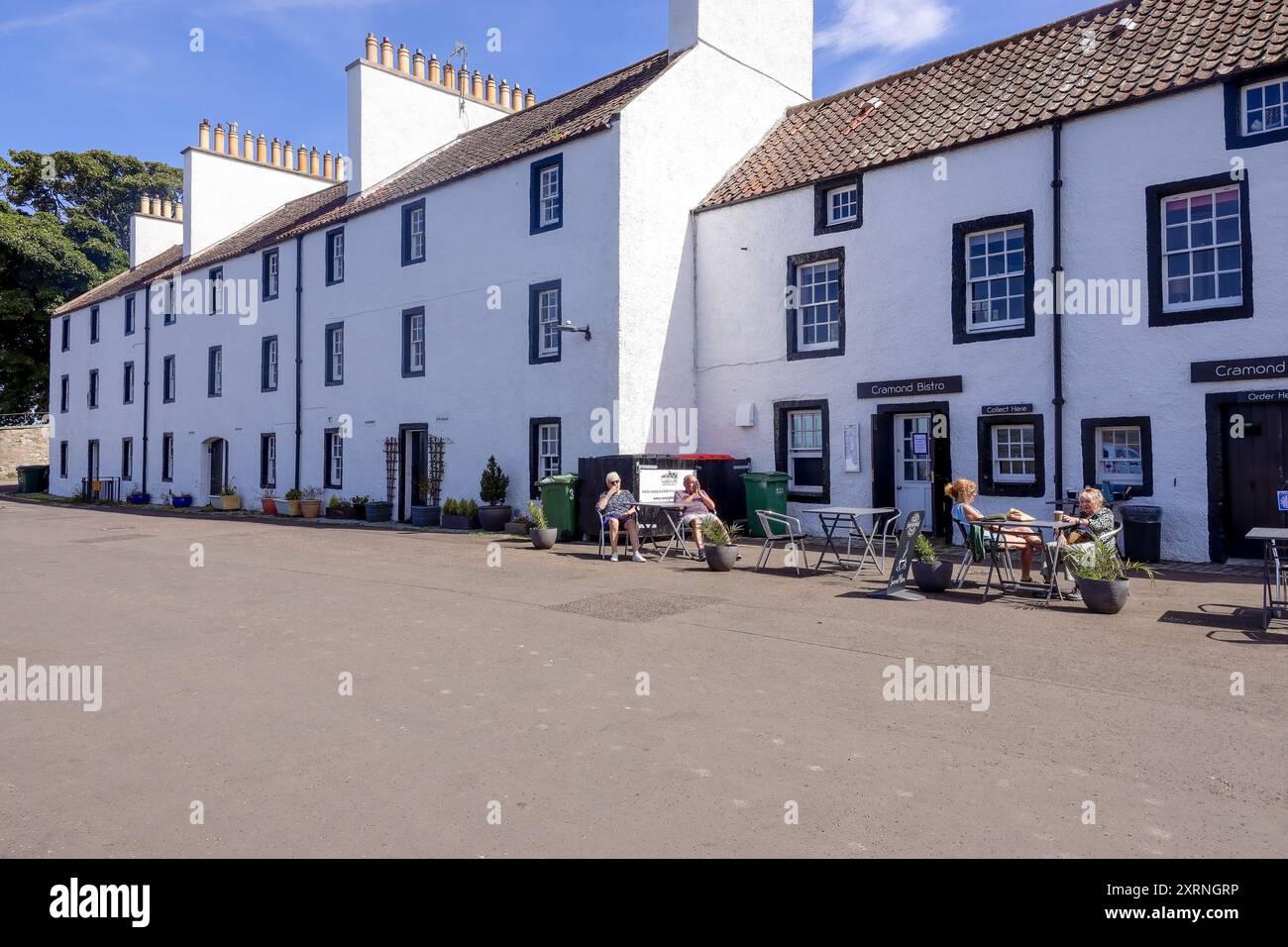 Cramond Village near Edinburgh, Scotland, UK Stock Photo - Alamy