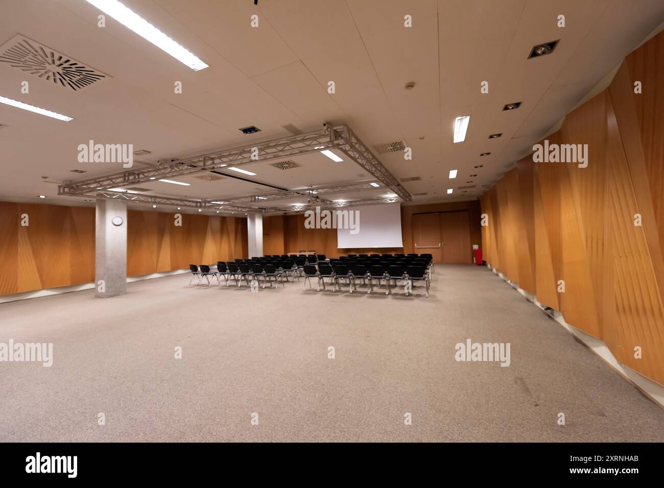 Large presentation screen in modern conference hall. Large presentation ...