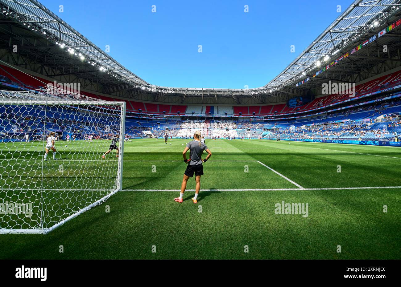 Merle Frohms, DFB Frauen 1 at warm-up at the women Olympic Bronze Medal ...