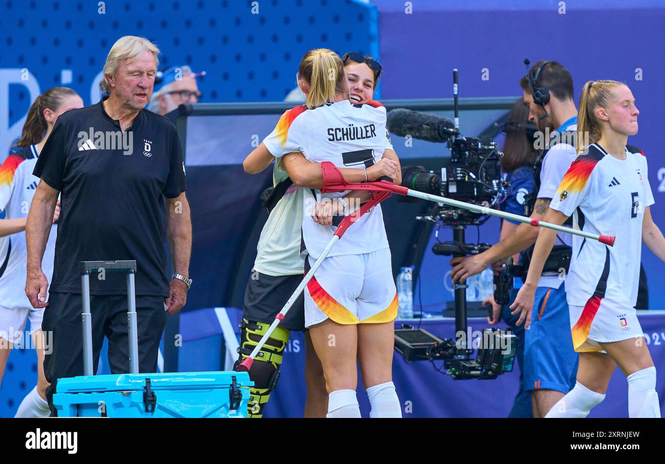 Lea SCHÜLLER, Schueller DFB Frauen 7 jubel Lena Oberdorf at the women ...