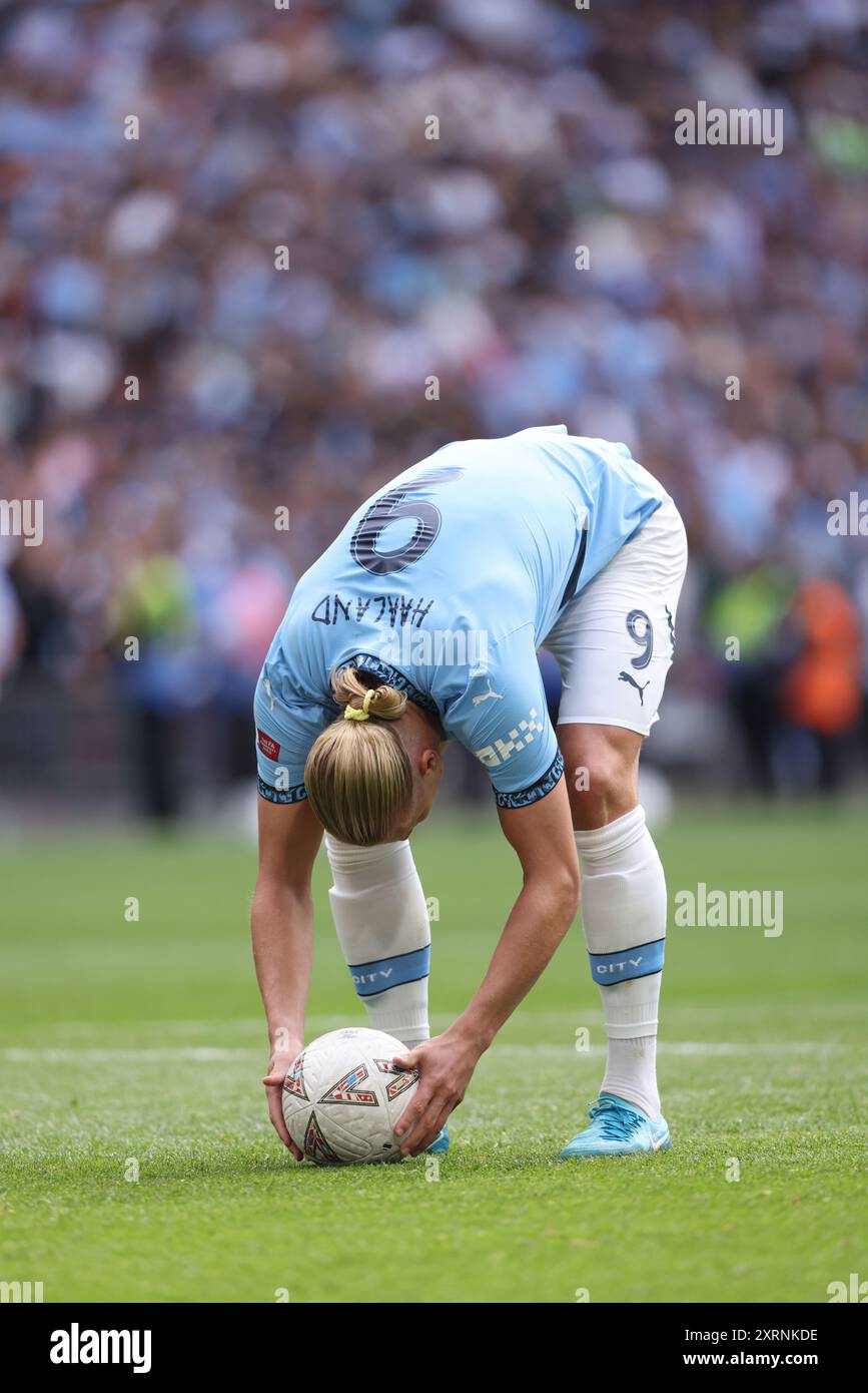 London, UK. 10th Aug, 2024. Erling Haaland (MC) at the FA Community ...