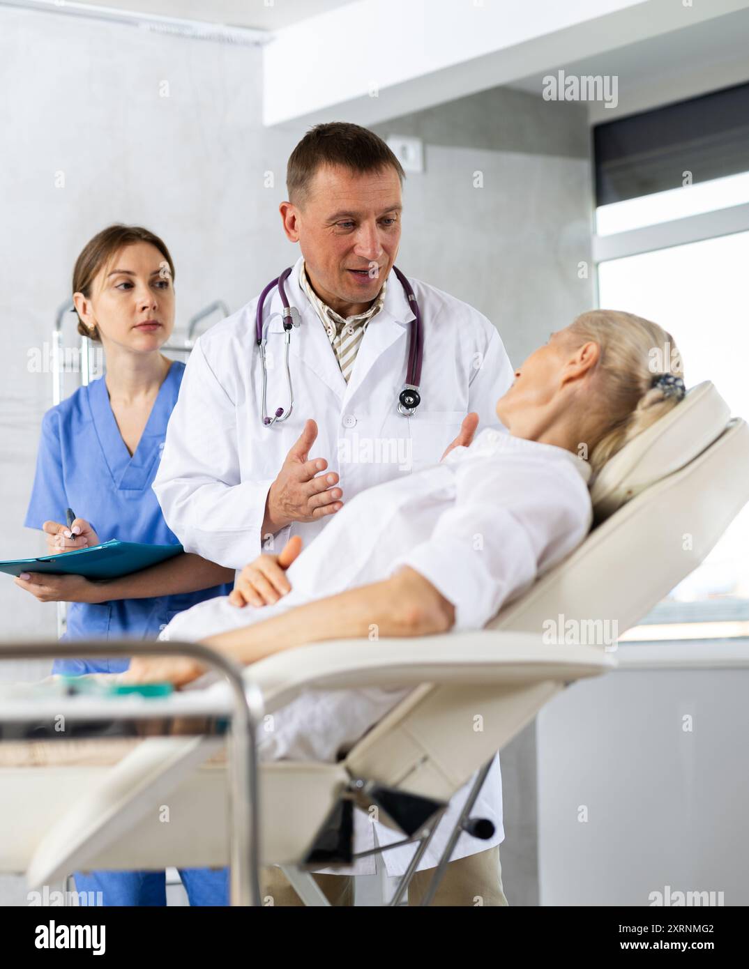 Sick female patient having aches and visiting doctor Stock Photo - Alamy