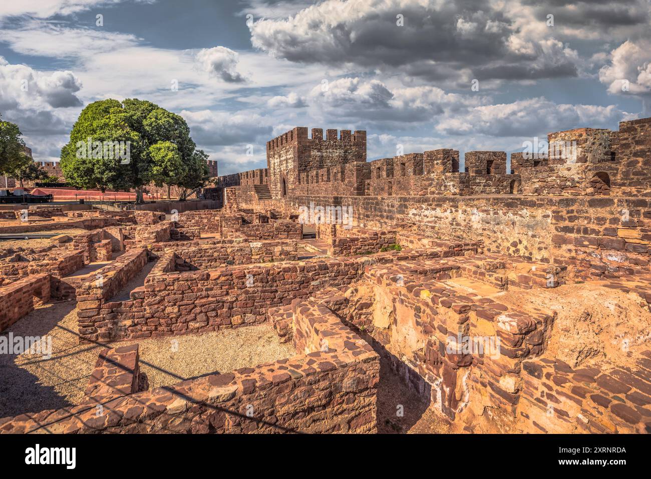 The Epic Medieval Castle of SIlves in Portugal Stock Photo - Alamy