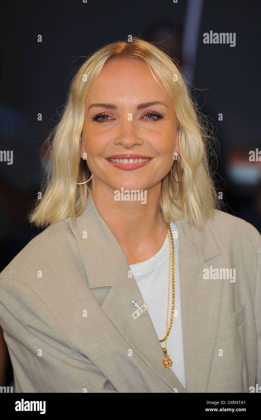 Janin Ullmann. Aufzeichnung der TV-Sendung NDR Talk Show in den NDR ...