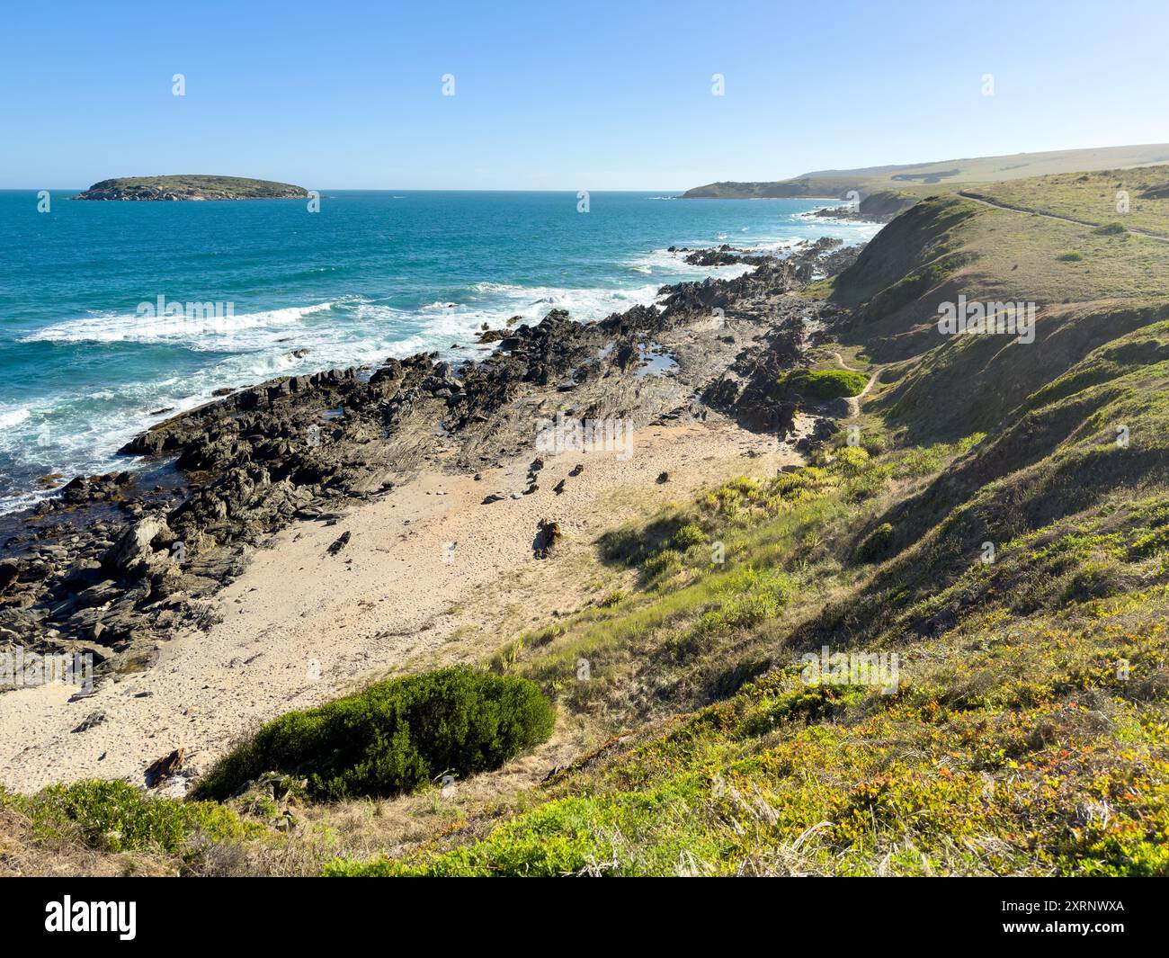 Coastal views along the Victor Harbor Heritage Trail on the Fleurieu ...