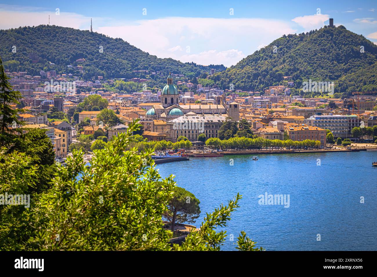 Marble columns lake como hi-res stock photography and images - Alamy