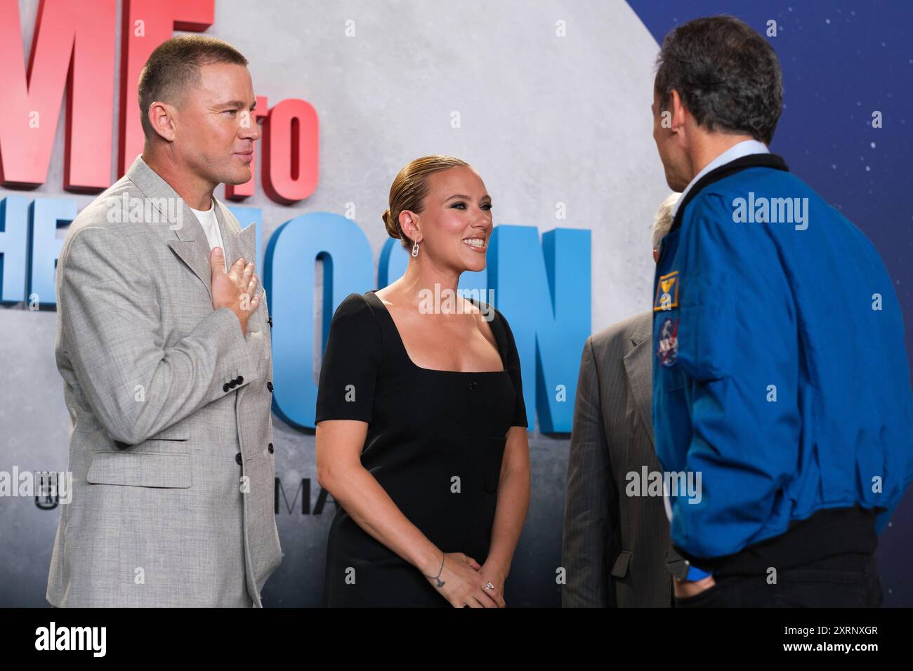 Scarlett Johansson And Channing Tatum Present "Fly me To The Moon ...