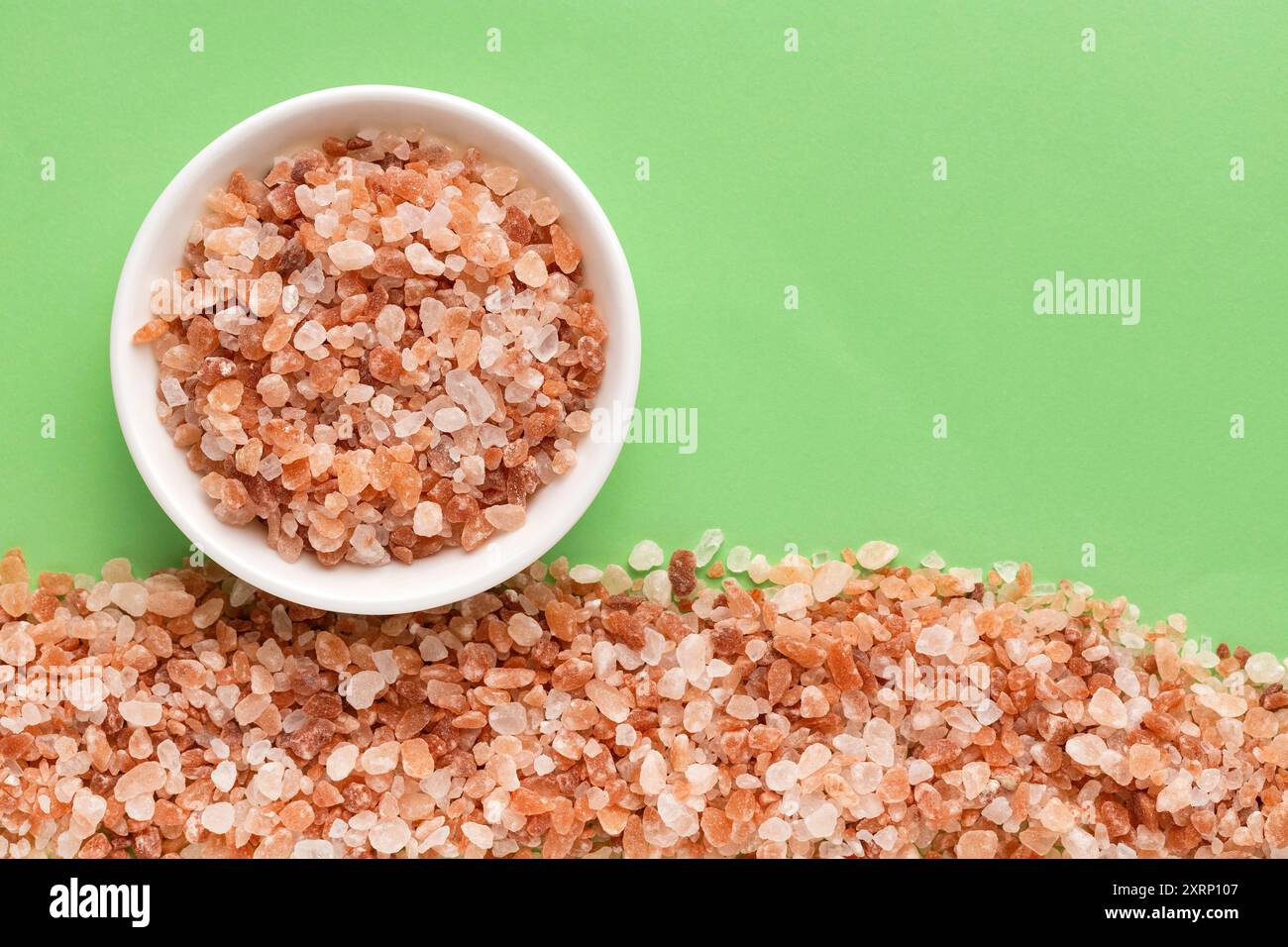 Pakistani red rock salt in a bowl - Himalayan pink salt crystals Stock ...