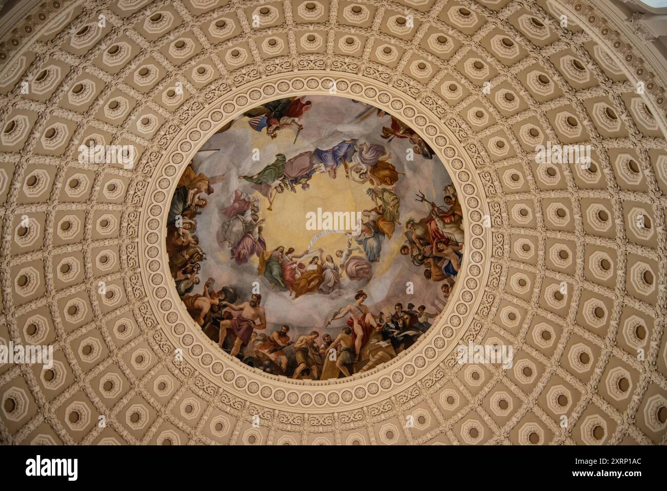 US Capitol dome with the fresco called The Apotheosis of Washington at ...