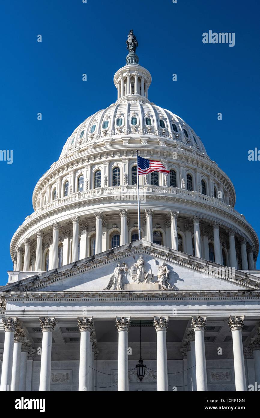 front view of the US Capitol building in Washington DC Stock Photo - Alamy