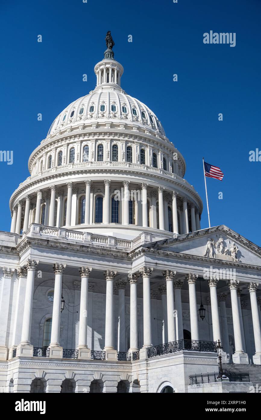front view of the US Capitol building in Washington DC Stock Photo - Alamy