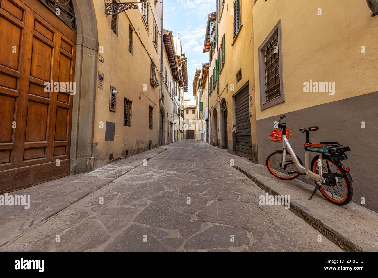 Street view of the medieval famous city of Florence, Italy Stock Photo ...