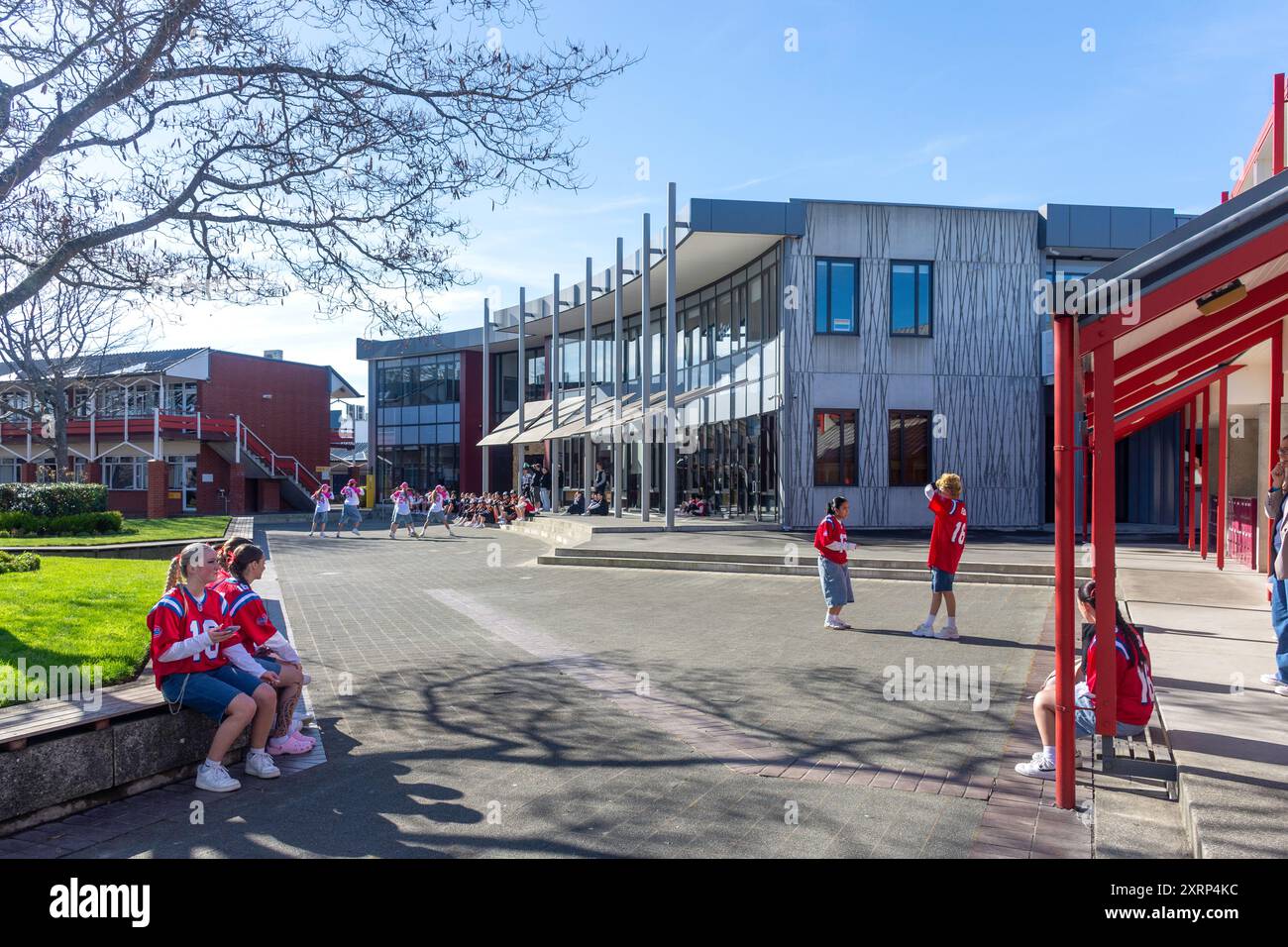 Breakdance students at Rangi Ruru Girls' School, Merivale Lane ...