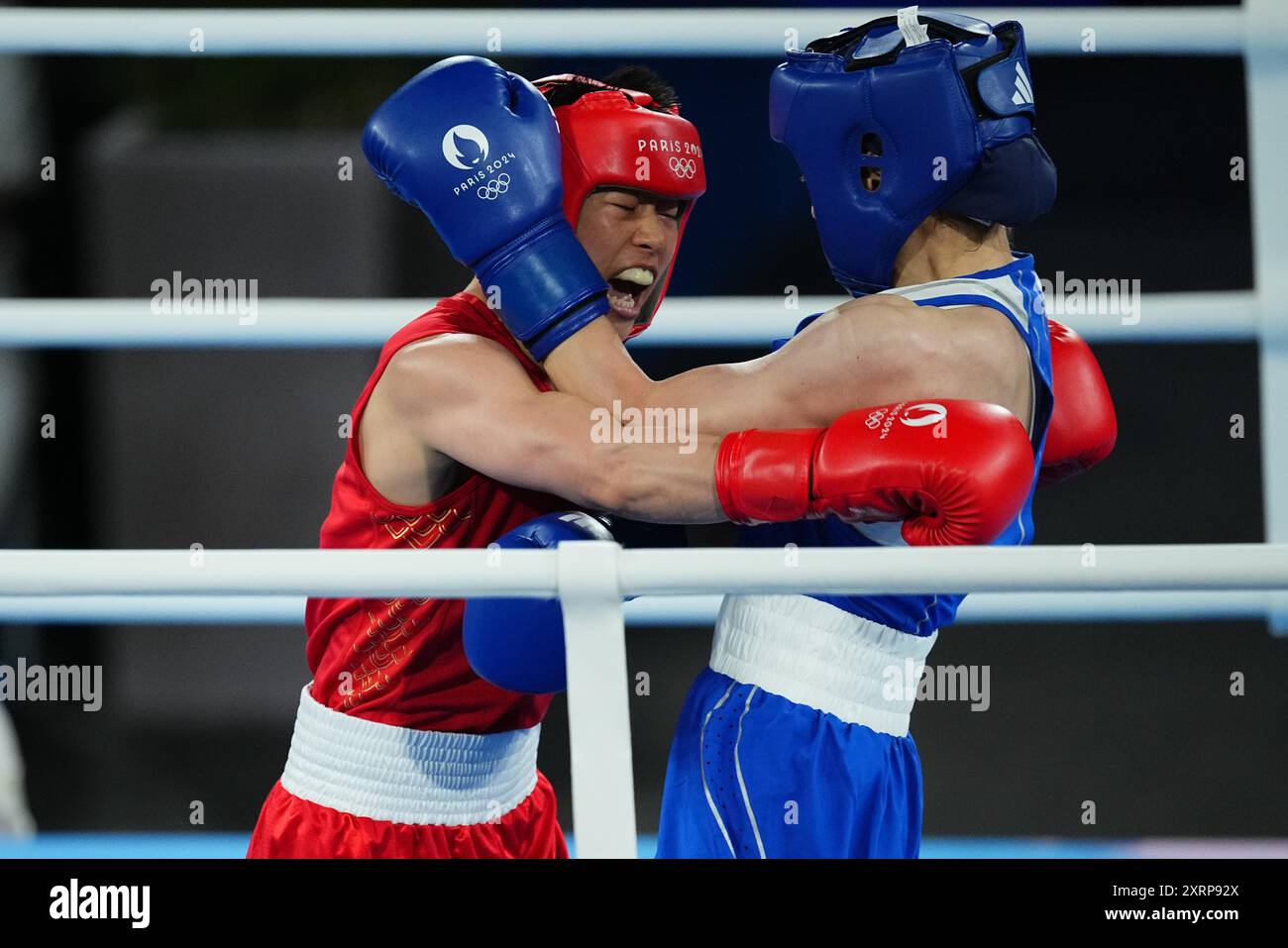 **CHINESE MAINLAND, HONG KONG, MACAU AND TAIWAN OUT** Chinese boxer Wu ...
