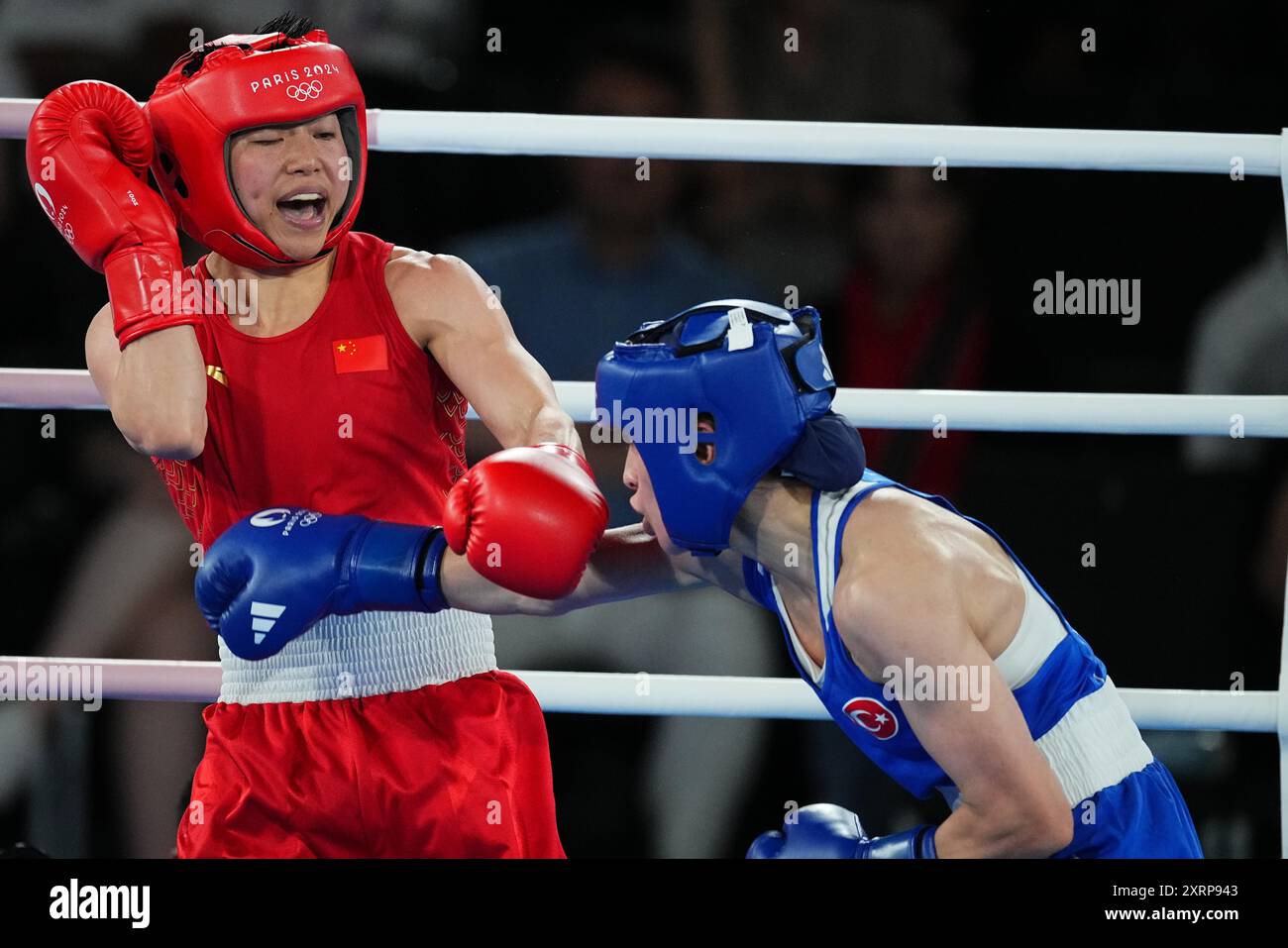**CHINESE MAINLAND, HONG KONG, MACAU AND TAIWAN OUT** Chinese boxer Wu ...