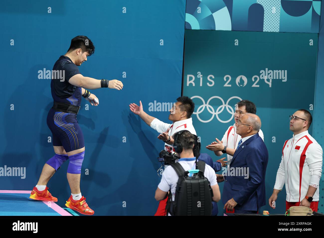 **CHINESE MAINLAND, HONG KONG, MACAU AND TAIWAN OUT** Chinese ...