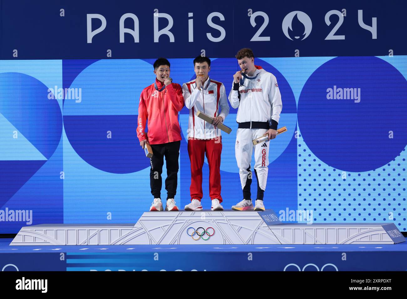 **CHINESE MAINLAND, HONG KONG, MACAU AND TAIWAN OUT** Chinese diver Cao ...