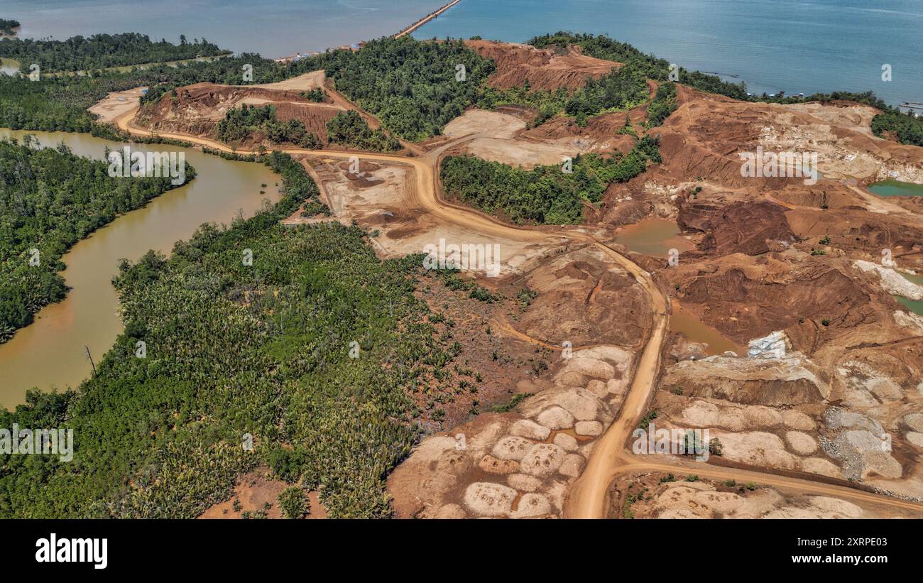 Nickel mining in Sulawesi, Indonesia Stock Photo - Alamy