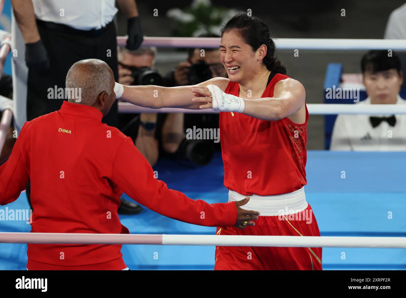 **CHINESE MAINLAND, HONG KONG, MACAU AND TAIWAN OUT** Chinese boxer Li ...