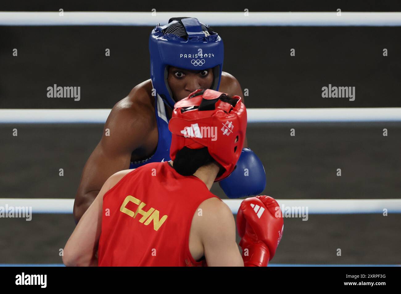 **CHINESE MAINLAND, HONG KONG, MACAU AND TAIWAN OUT** Chinese boxer Li ...