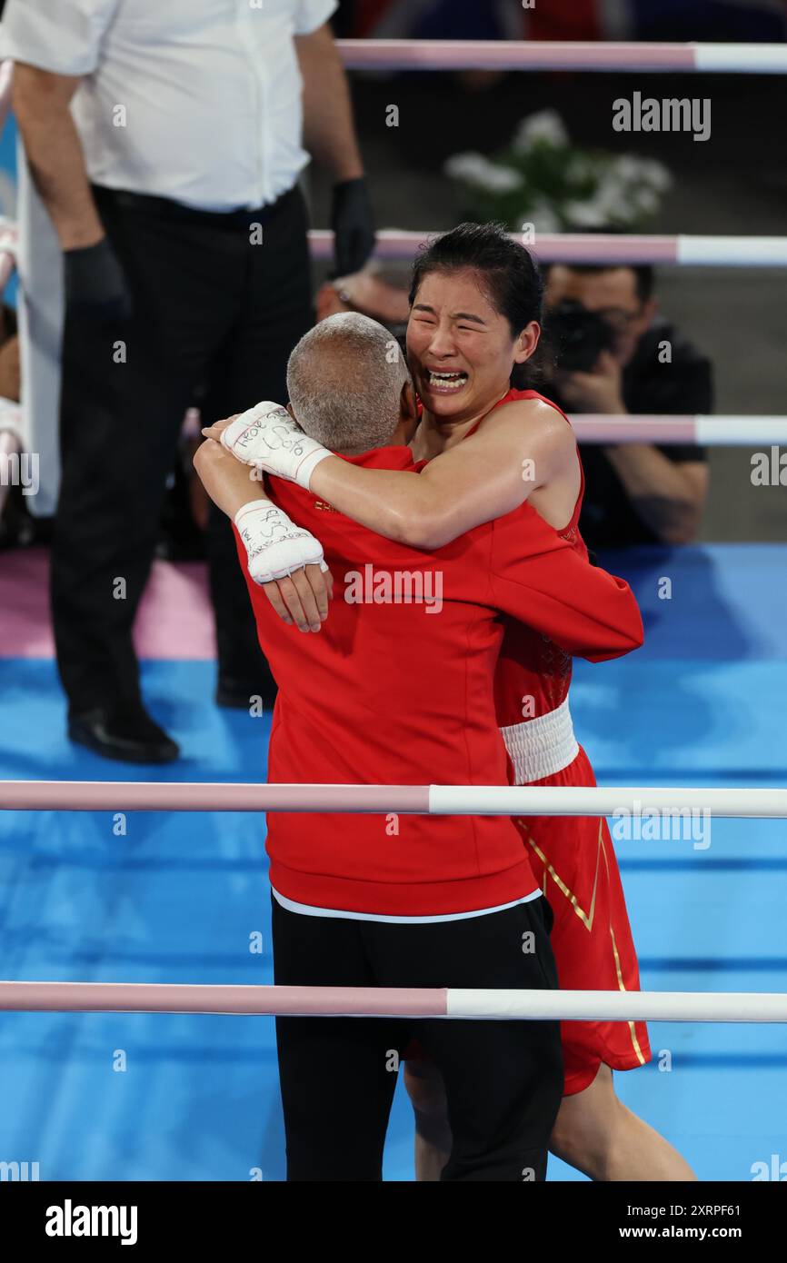 **CHINESE MAINLAND, HONG KONG, MACAU AND TAIWAN OUT** Chinese boxer Li ...