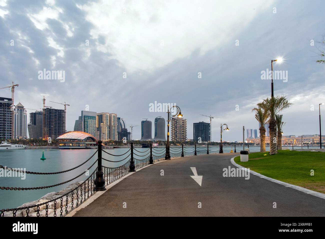 Lusail food market hi-res stock photography and images - Alamy