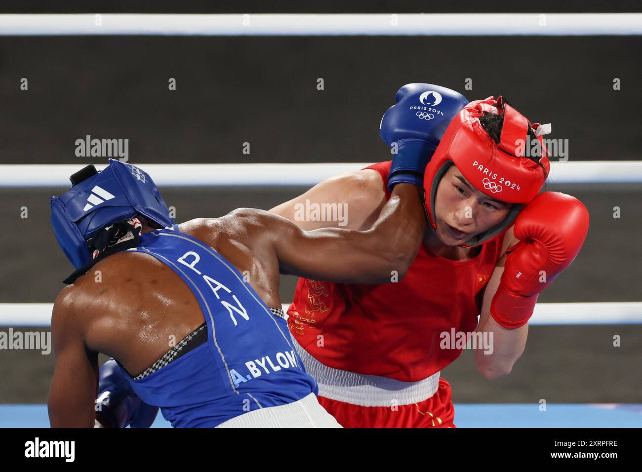 **CHINESE MAINLAND, HONG KONG, MACAU AND TAIWAN OUT** Chinese boxer Li ...