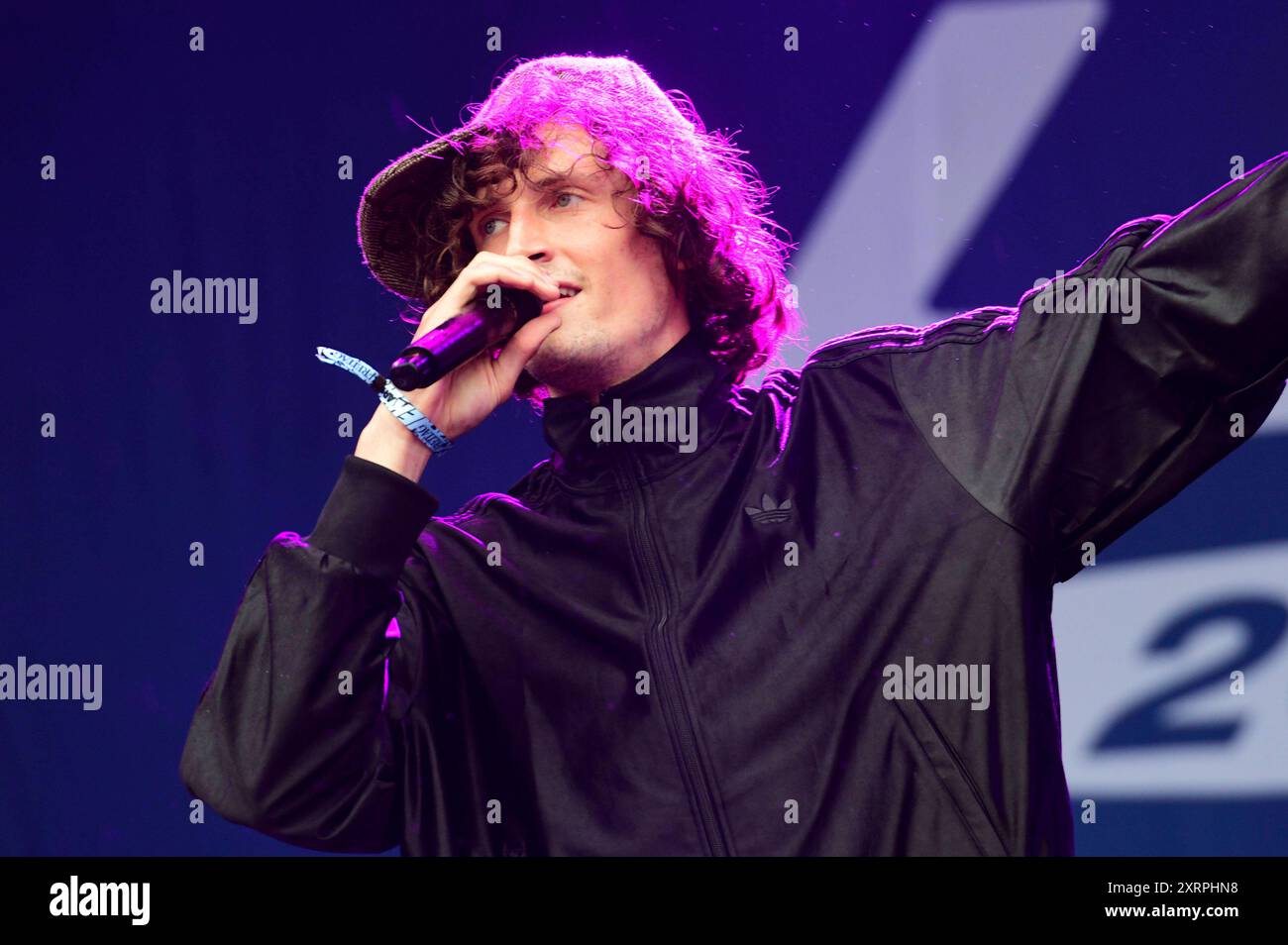 Levin Liam live auf dem Heroes Festival 2024 auf der Expo Plaza ...