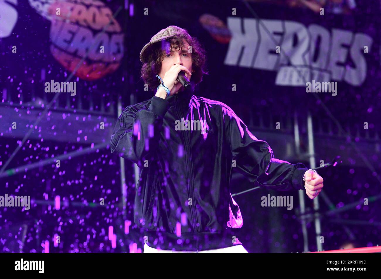 Levin Liam live auf dem Heroes Festival 2024 auf der Expo Plaza ...
