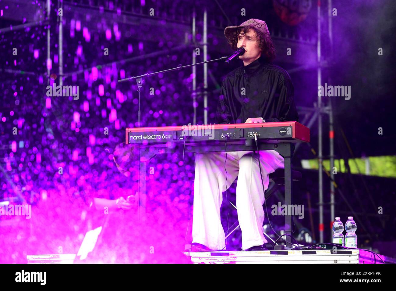 Levin Liam live auf dem Heroes Festival 2024 auf der Expo Plaza ...