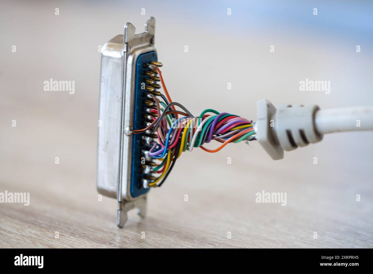 Parallel printer cable hi-res stock photography and images - Alamy