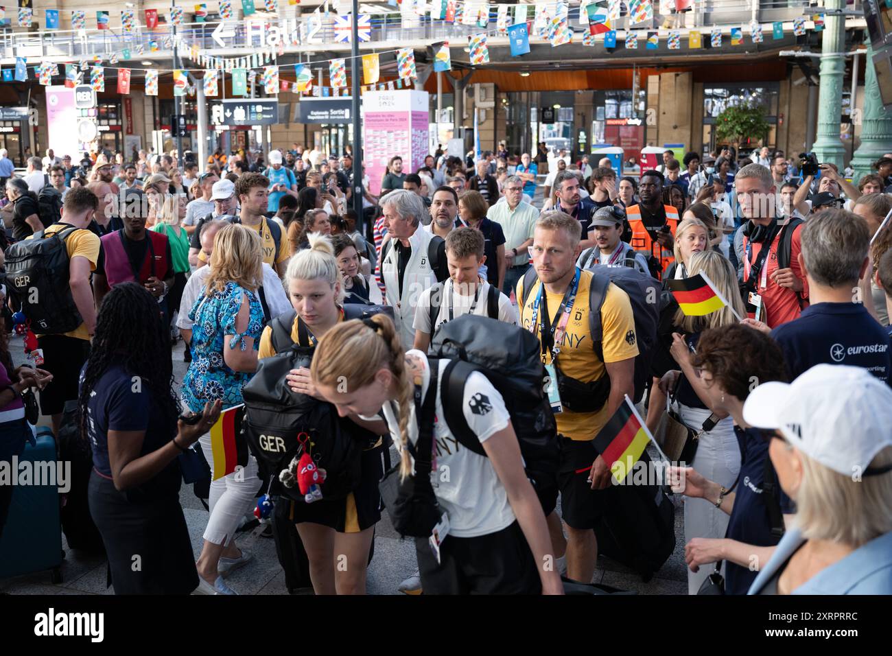 Oly olympia paris 2024 paris2024 summer games traffic hi-res stock ...