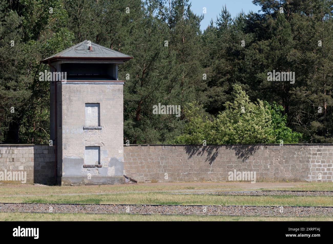 Guard tower of Nazi German Konzentrationslager Sachsenhausen ...