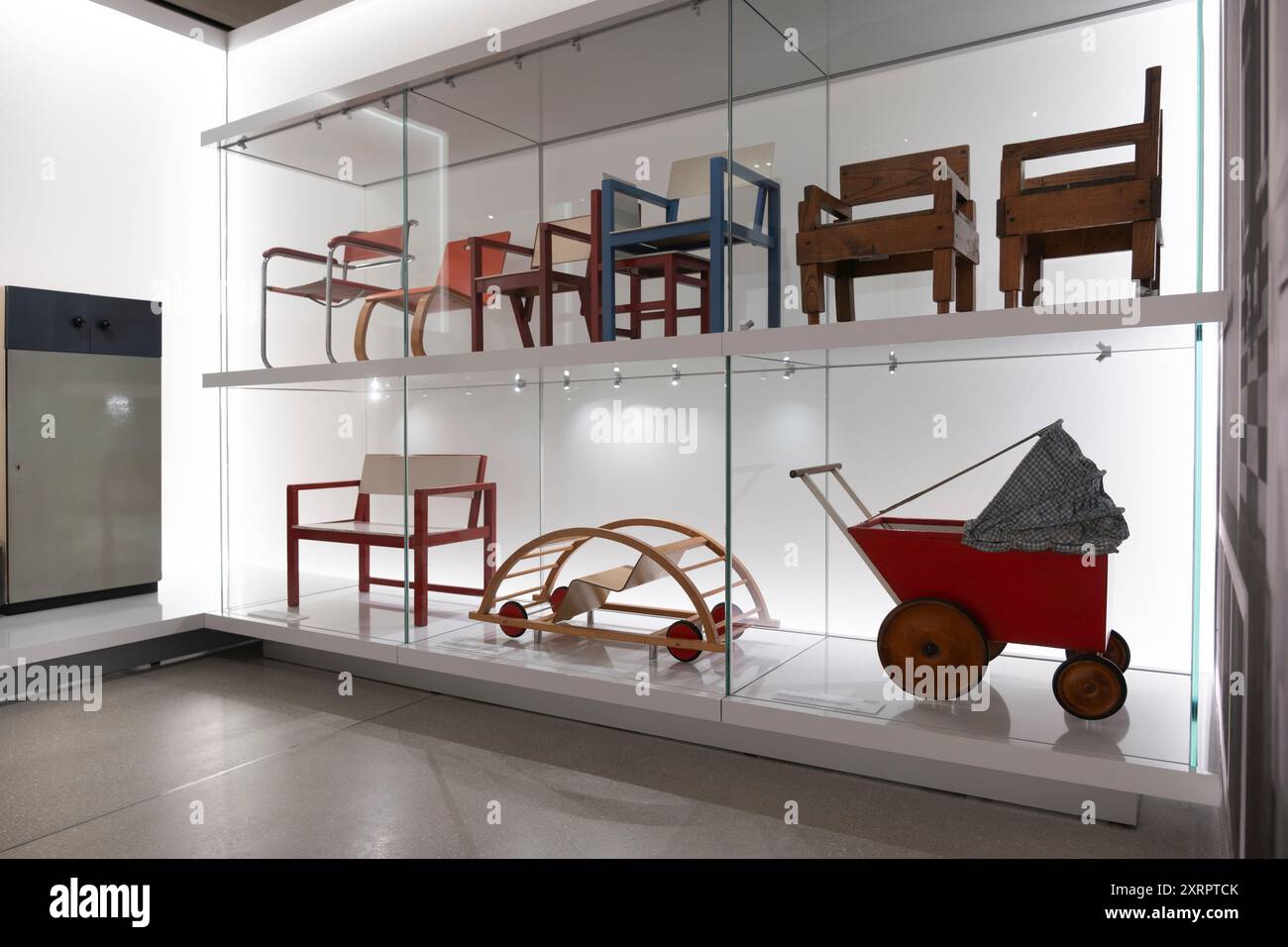 Interior Bauhaus Museum, dedicated to the German art academy with ...