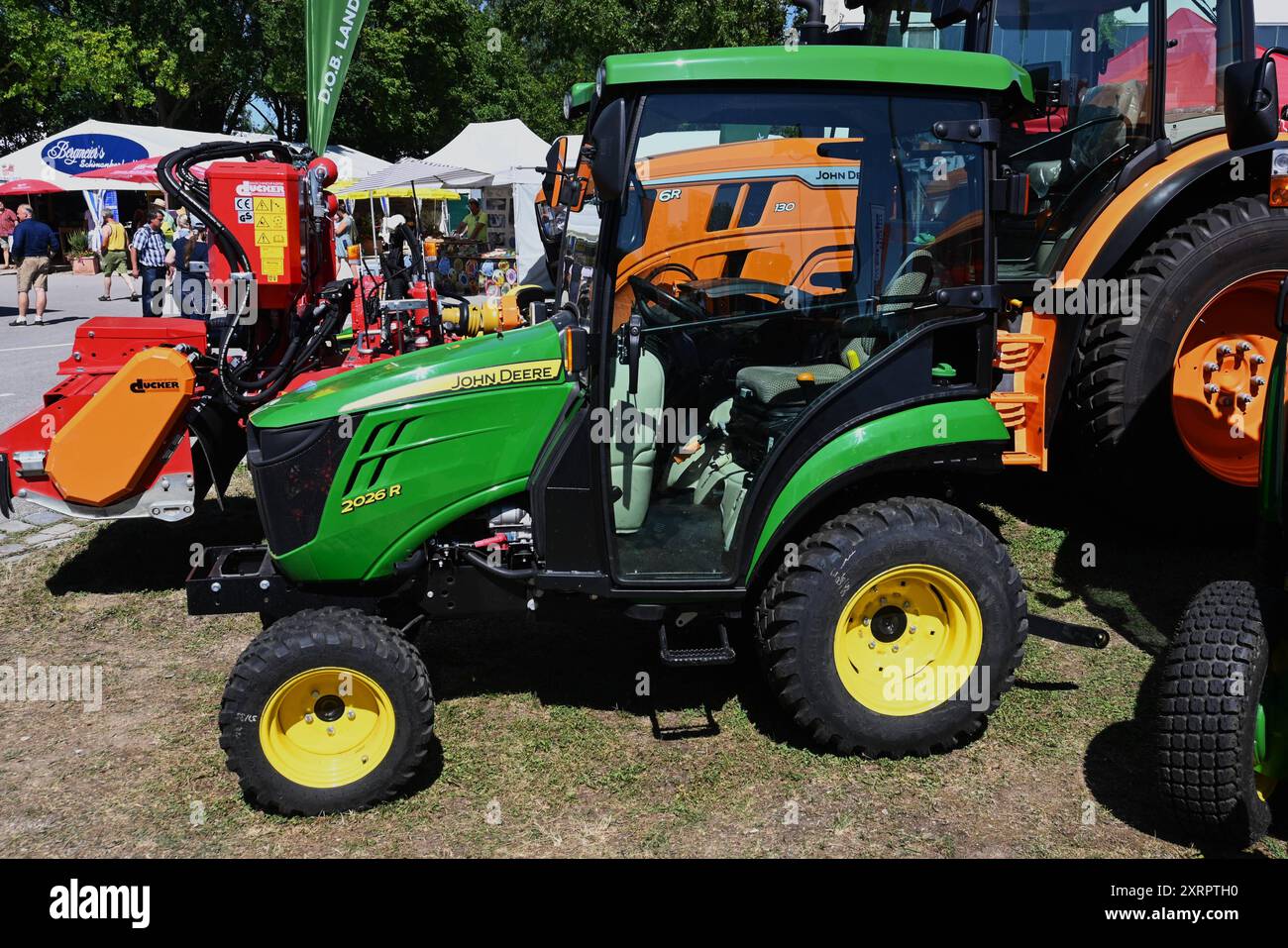 Ostbayernschau in Straubing, im Rahmen vom Gäubodenvolksfest 2024. Foto ...