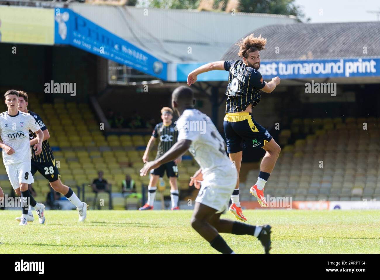 Southend Utd versus York City in 2024-25 Vanarama National League at ...