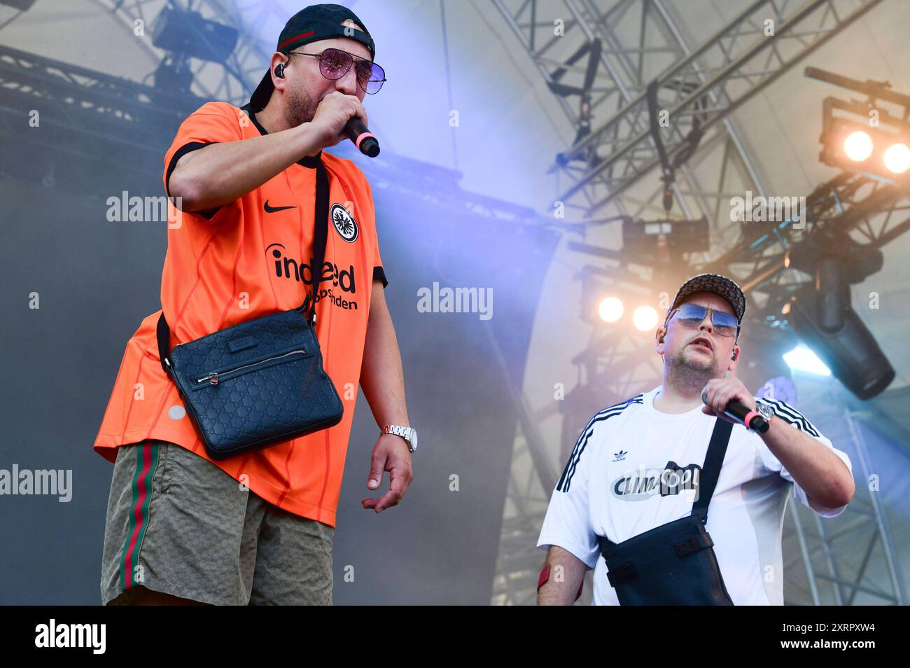 Celo & Abdi live auf dem Heroes Festival 2024 auf der Expo Plaza ...