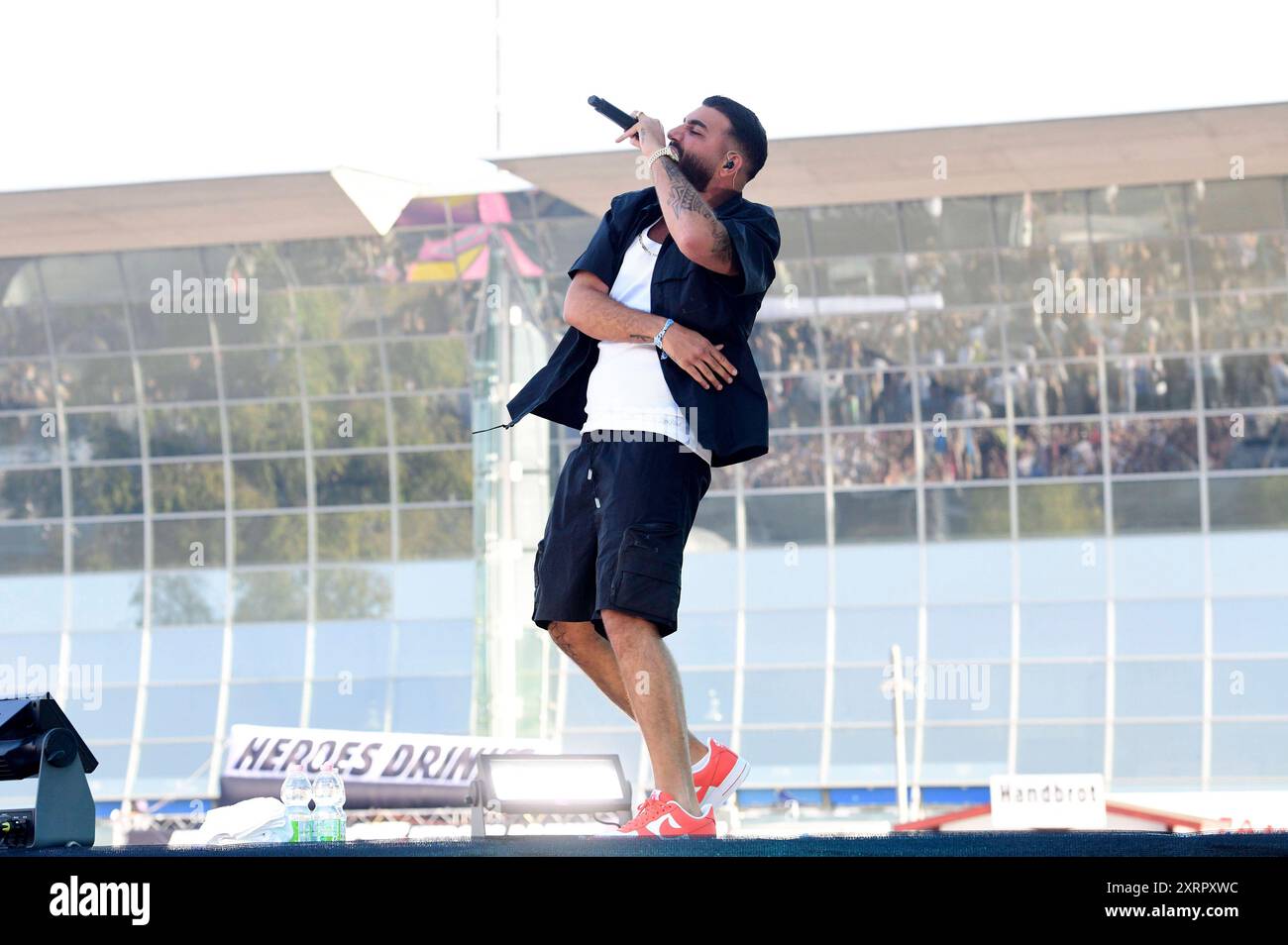Samra live auf dem Heroes Festival 2024 auf der Expo Plaza. Hannover ...
