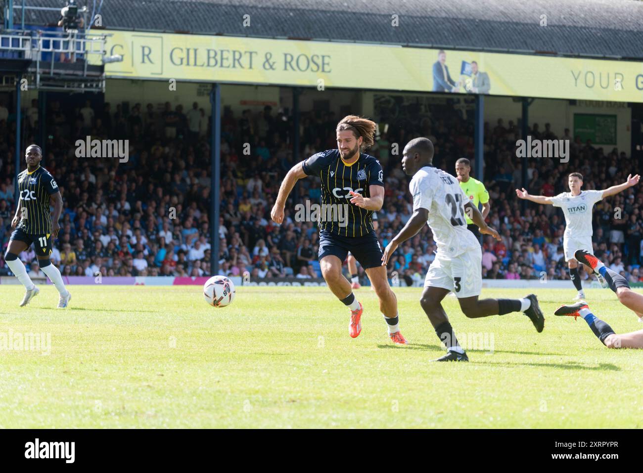 Southend Utd versus York City in 2024-25 Vanarama National League at ...