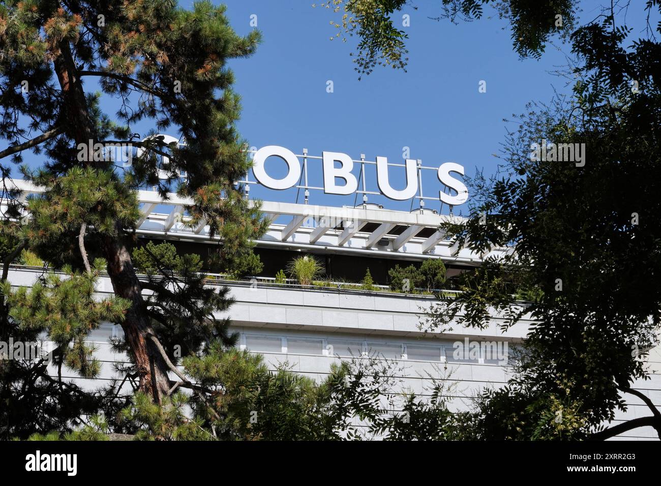 Anton Geisser 10.08..2024 Zuerich Schweiz. Bild : Globus Warenhaus Logo Schriftzug *** Anton ...