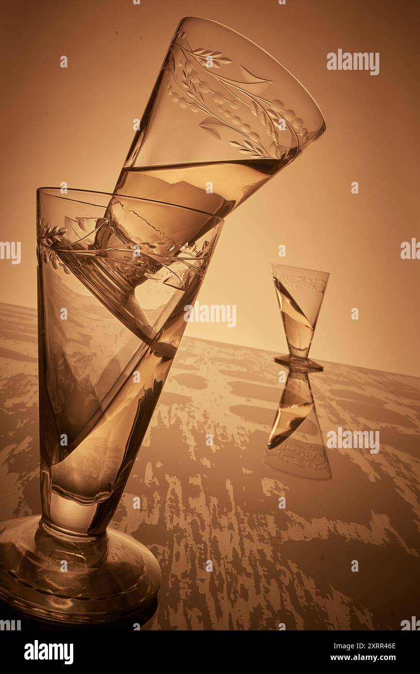 Fluid sloshing hi-res stock photography and images - Alamy