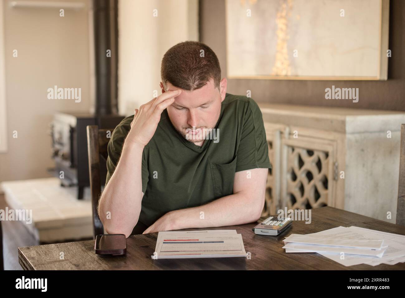 Person looking a bills hi-res stock photography and images - Alamy