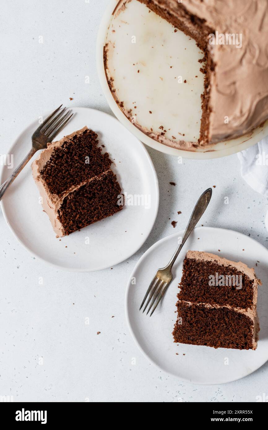 White cake overhead hi-res stock photography and images - Alamy