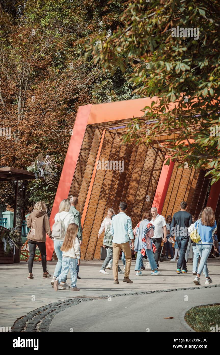 Men women walking chestnut hi-res stock photography and images - Alamy
