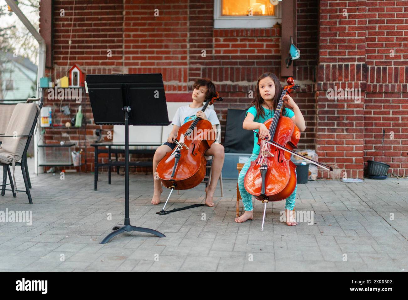 12 year old girl barefoot hi-res stock photography and images - Alamy