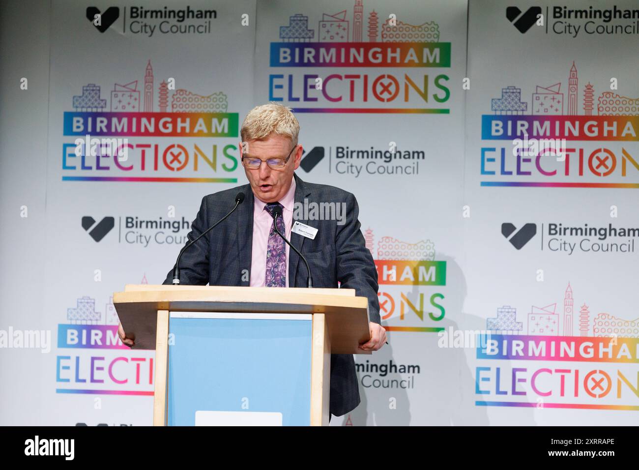 Robert connelly on podium hi-res stock photography and images - Alamy